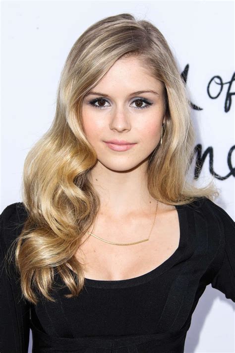 Erin Moriarty Wallpapers Top Free Erin Moriarty Backgrounds Wallpaperaccess