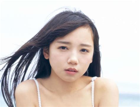日向坂46齊藤京子、刺激的な白ビキニ解禁！1st写真集『とっておきの恋人』先行カット公開 日向坂46まとめきんぐだむ