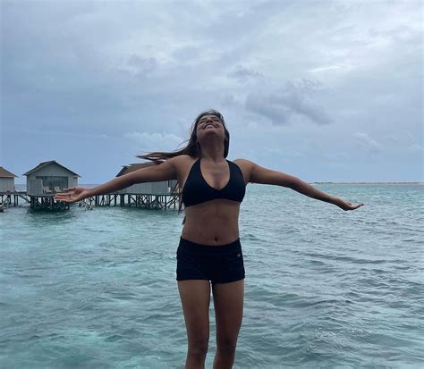 Sonu Srinivas Gowda Bold Look From Her Maldives Vacation Filmibeat