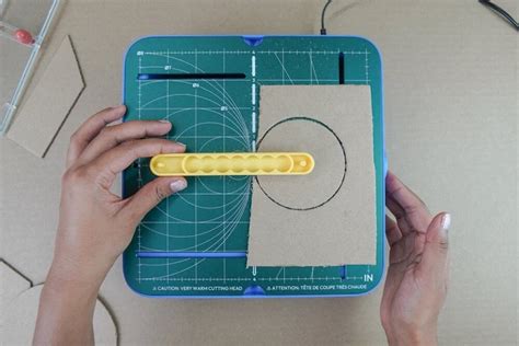 Chompsaw Cardboard Cutting Tool On Shark Tank Season 16