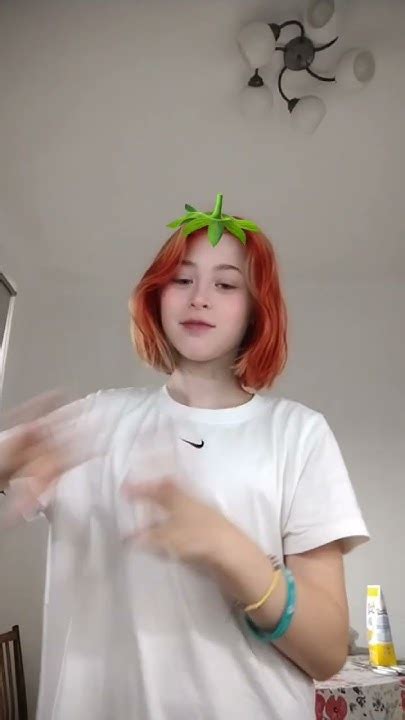 сделаем актив Youtube