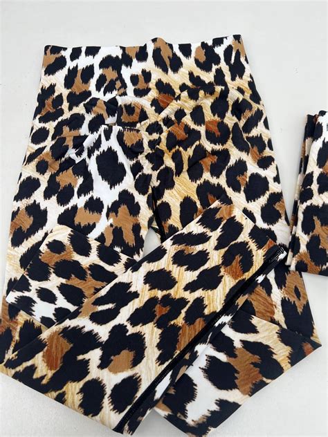 لگ پلنگی گرم بالا کد ۲۰۳۹ فروشگاه لباس هستی