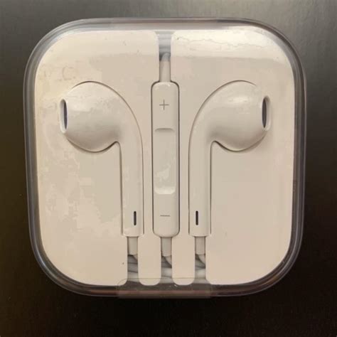 【新品未使用】iphone アップル 純正 イヤホン イヤフォン メルカリ