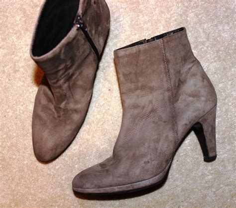 Стильні замшеві ботильйони італія — ціна 30 грн у каталозі Черевики Купити жіночі речі за