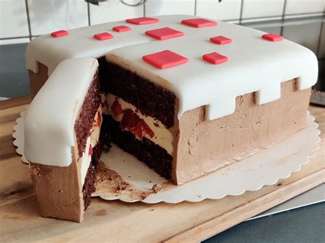 A Minecraft Cake I Made Recently With Reference Picture Cakedecorating