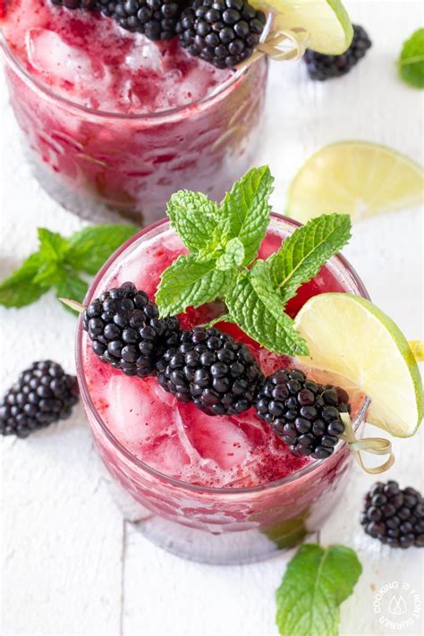 Blackberry Mint Gin Bramble Recipe Berry Drinks Bramble Cocktail