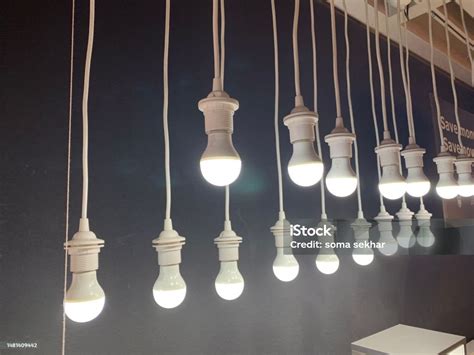 가정과 사무실 목적 및 디자이너 스튜디오를 위한 현대적인 디자인의 인테리어 조명 0명에 대한 스톡 사진 및 기타 이미지 0명 가구 거실 Istock