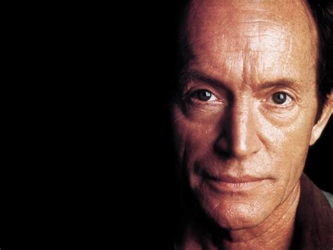 Alien Explorations Lance Henriksen