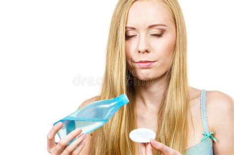 Woman Using Cleanser Cosmetic Stock Image Image Of Skincare Toner 282347905