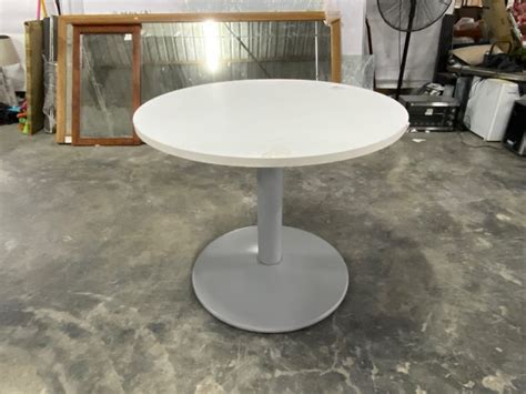 Round Small Size Dining Table Meja Makan Saiz Kecil Bulat Unearth Store
