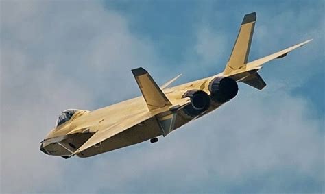 First Clear Take A Look At Chinas J 20 Stealth Fighter Testing