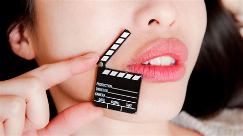 Sex Creator อาชพสรางรายไดจากเรอนราง การปราบปรามอาจไมใชทางออก