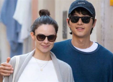 [이슈]송중기 아내 ‘1천만원 목걸이 인기라더니…가격 또 올랐네