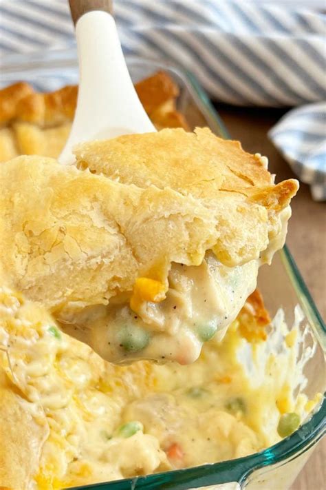 Easy Chicken Pot Pie Casserole With Crescent Rolls