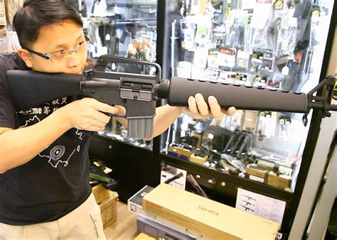 Top Japan M16vn Shell Ejecting Ebb Popular Airsoft
