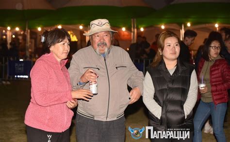 Нэрт найрагч Ү Хүрэлбаатар гэргийтэйгээ пиво ч хуваана