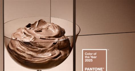 올해의 컬러는 모카 무스