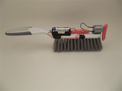 Bristle Bots Robotics 2015