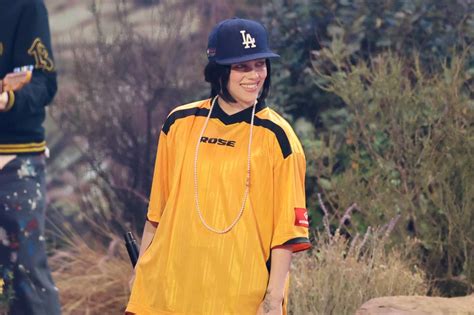 Billie Eilish Honors La During Her 2025 Grammys Performance