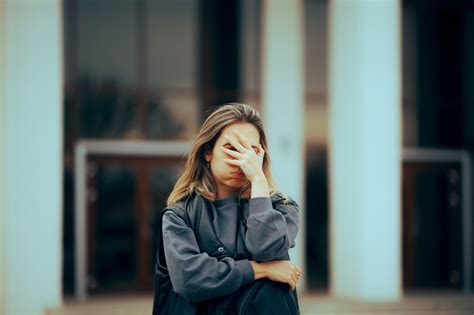How To Stop Reliving Embarrassing Memories Discover Magazine