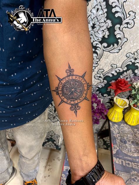 Traditional Compass Design