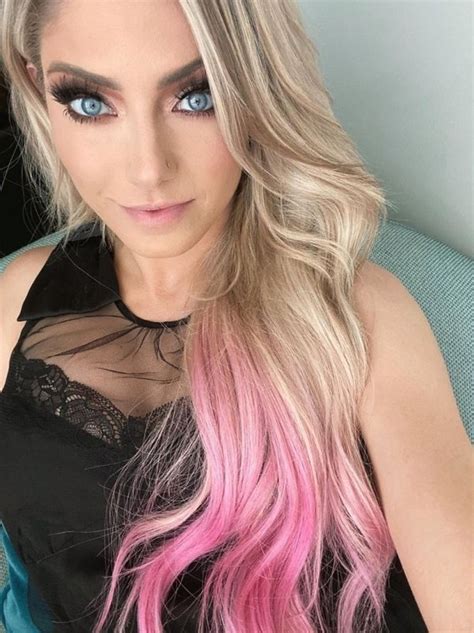 Girls With Dyed Hair 38 Pics