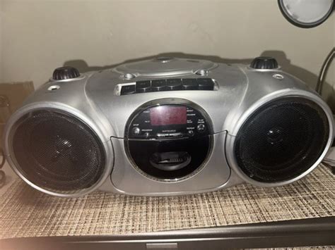 Durabrand Cd Cassette Amfm Radio Boombox Silver Portable Stereo W