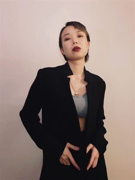 Amanda Lee S Instagram Twitter Facebook On Idcrawl