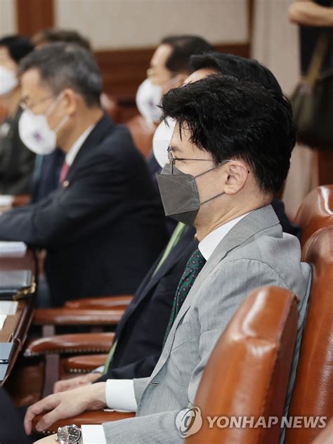 한동훈 법무부 장관 국무회의 참석 연합뉴스