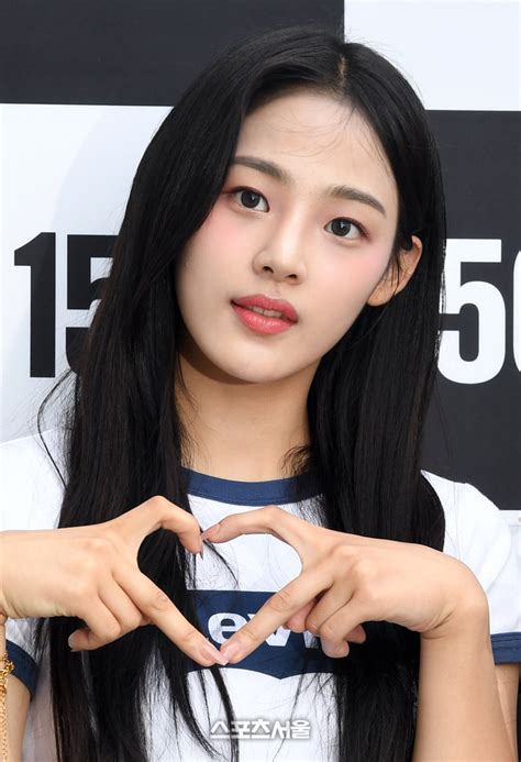 [포토]뉴진스 민지 사랑스런 하트