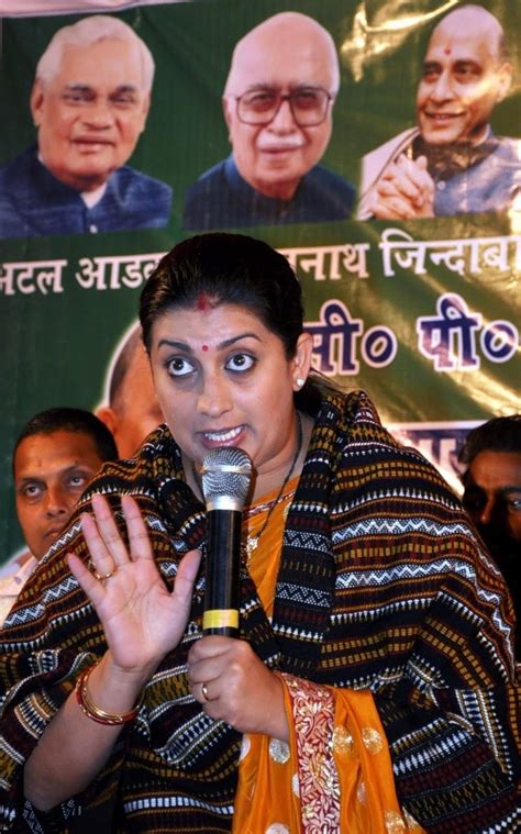 Smriti Irani Indian Palmistry Indian Palmistry Palm Reading Hast