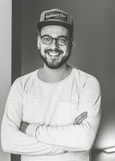 Visual Storyteller Richten Sich Digital Aus Chris Wynes übernimmt