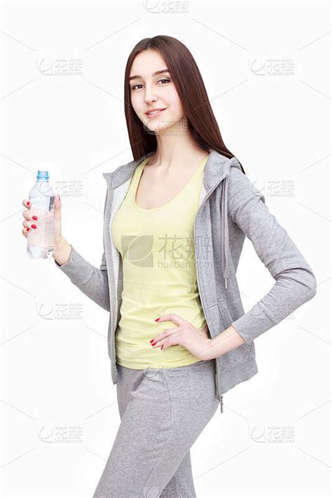 运动 注视镜头 青年女人 垂直画幅 四肢 运动员 仅成年人 青年人 白色 微笑