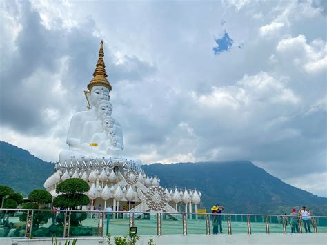 วัดพระธาตุผาซ่อนแก้ว เพชรบูรณ์ ไหว้พระทำบุญ ที่เที่ยวเขาค้อยอดฮิต