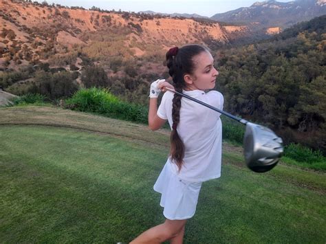 Sofia Raskin Female Golfer
