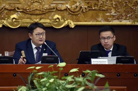 Хууль зүйн байнгын хорооны хуралдаан эхэллээ