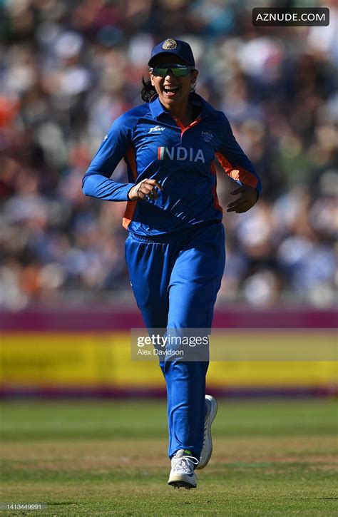 Smriti Mandhana Panty And Bra Line In Indian Cricket Team AZNude