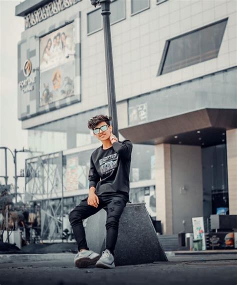 Yash Choudhary Mryashu09 Age Biography Instagram Star Hometown