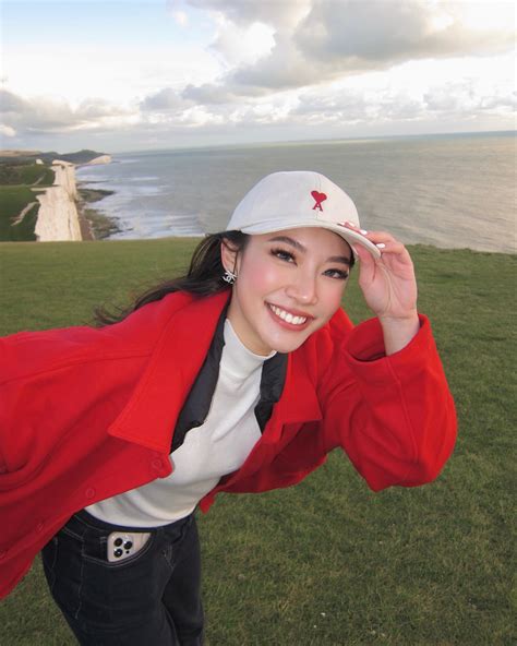 Rose Chalisa A Rosechalisa • Instagram Photos And Videos