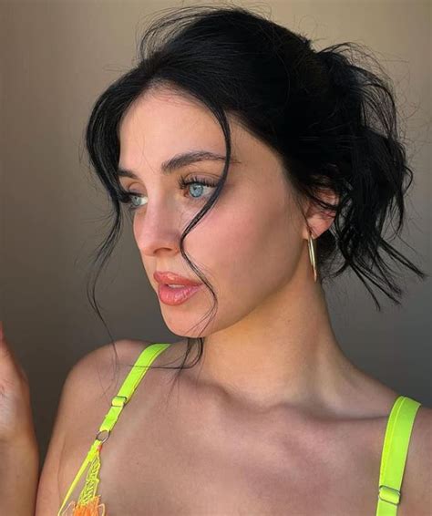 Who Is Camilla Araujo Wiki Age Family Boyfriend Height Net Worth Bio