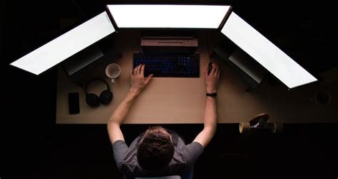 The Honeypot Improving Cyber Defense Using Deception Solidblogger