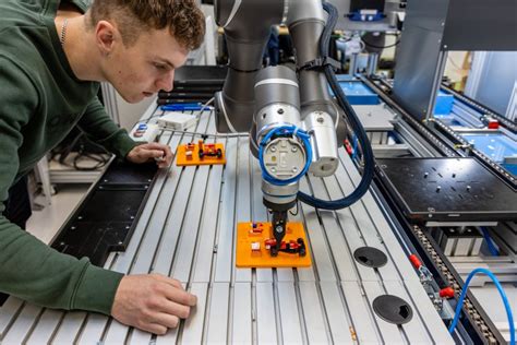 Minor Adaptive Robotics In Eindhoven Fontys