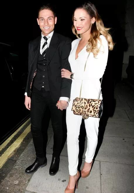 Joey Essex And Sam Faiers Leave Dinner Hand In Hand The Mirror