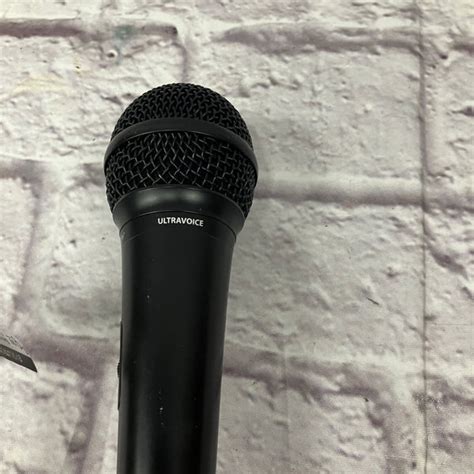 Behringer XM1800S Dynamic Microphone - Evolution Music