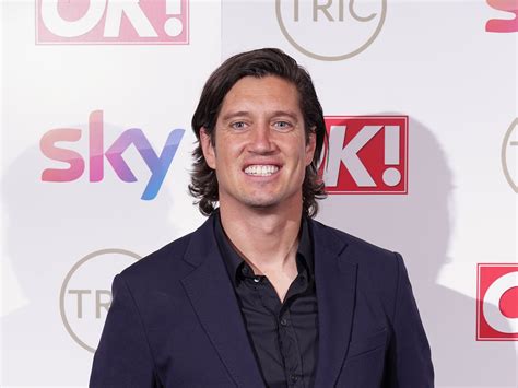 Vernon Kay Cijirhyder