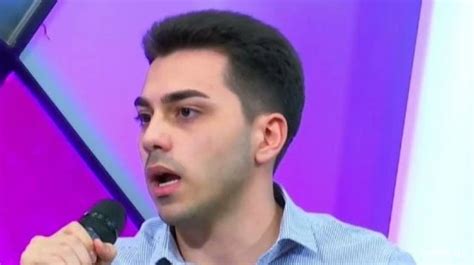 დედაჩემთან არ მაქვს ურთიერთობა განსაკუთრებით ბოლო თვეების განმავლობაში ამ მოცემულობაში