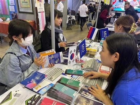 Боловсролын хамгийн том үзэсгэлэн Мишээл экспод үргэлжилж байна