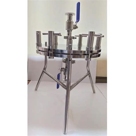 Silver Stainless Steel Membrane Filter Holder For Chemical Laboratory