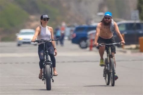 Kate Hudson In Great Shape On A Bike Ride In Malibu 34 Photos The Fappening