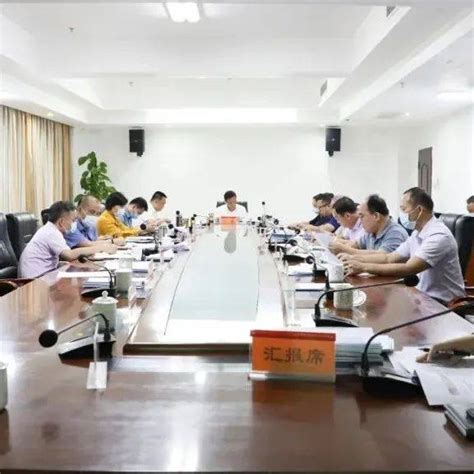 黄聪主持召开2022年第二次县政府“两重一大”专题会议白沙融调整建设